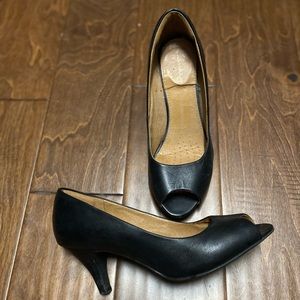 Clarks | Shoes | Clarks Open Toe Black Heels | Poshmark